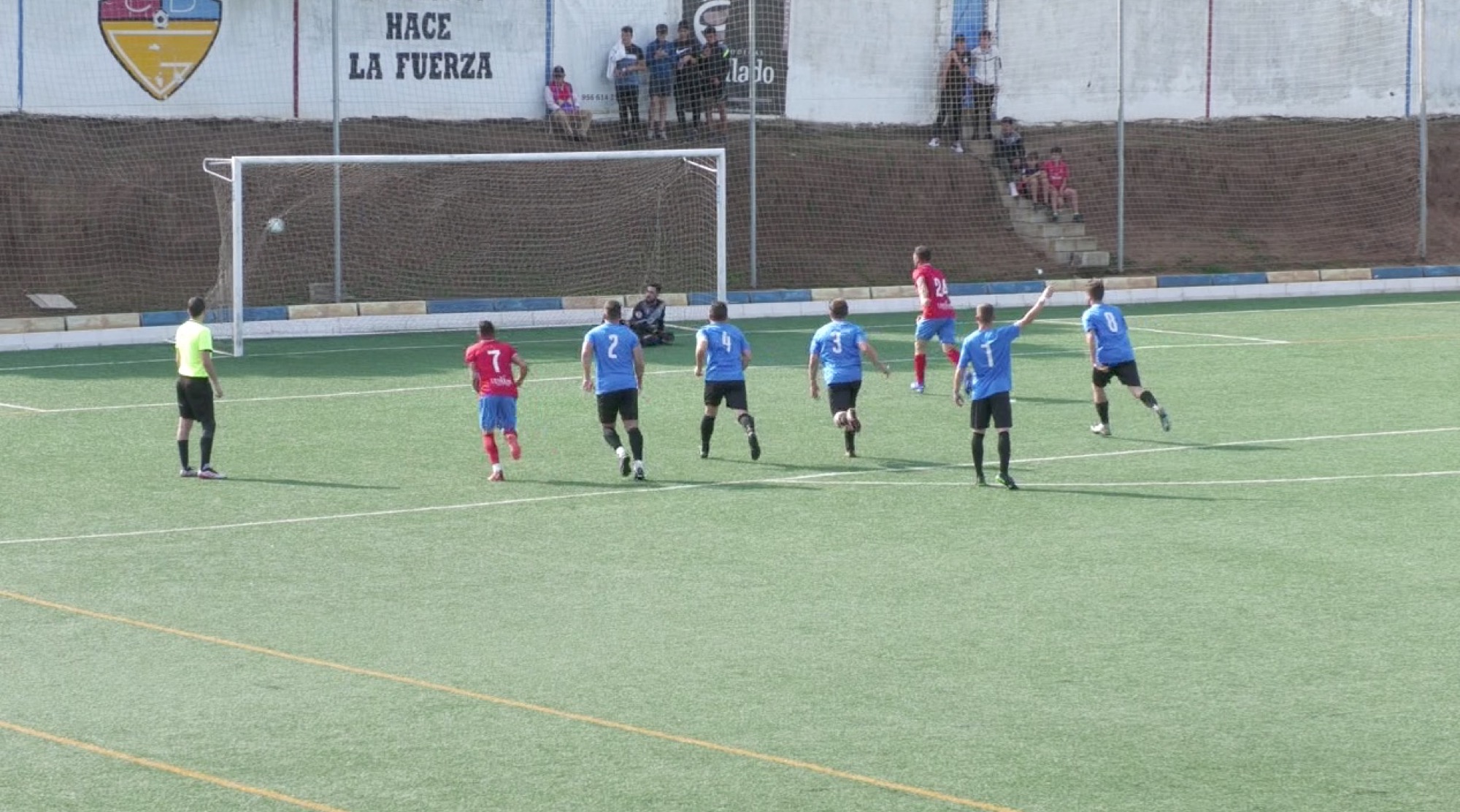 El Guadiaro saborea la victoria sobre el Chiclana Industrial y sella la permanencia en Primera ...